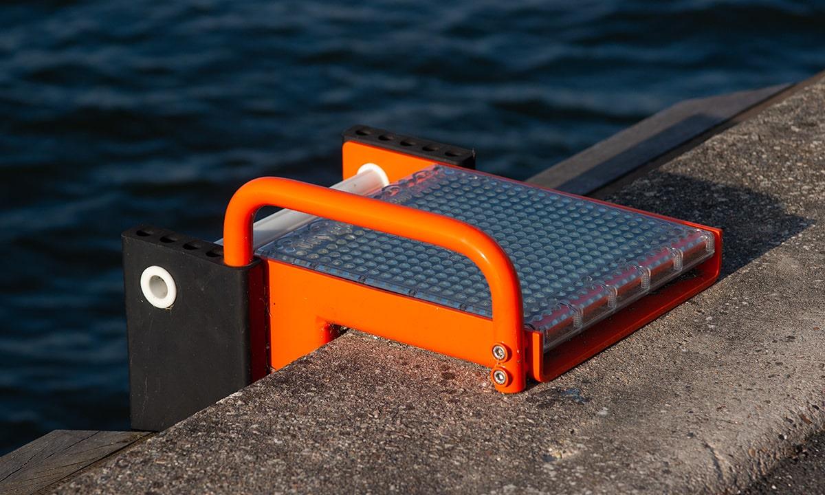 Rescue ladders in rubber for port fronts. See our case here.